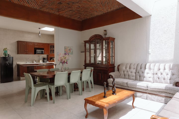 Casa Colonial Premium Para 14 Huésp | Centro León - León