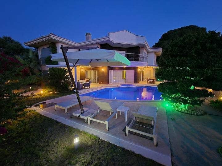 Villa Taskiranos ÇEşme Ilıca - 4 Suits - Alaçatı