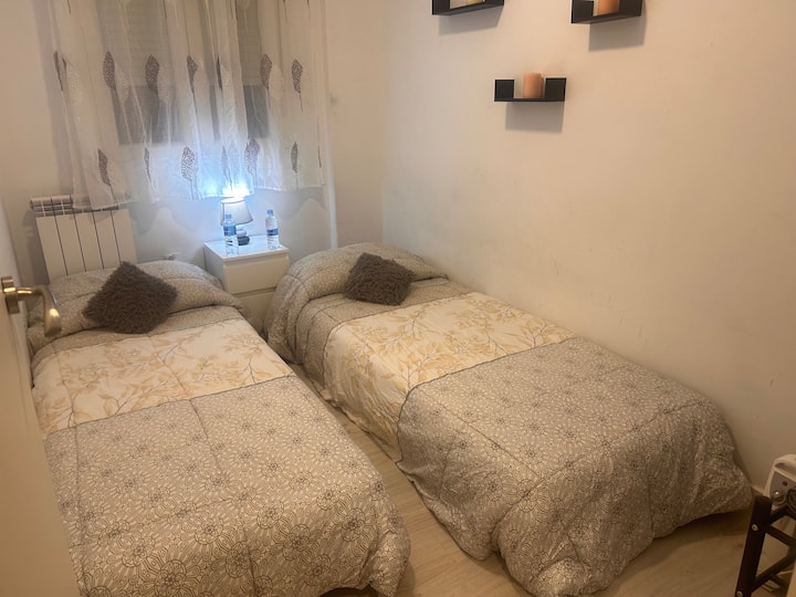 Habitación Privada Con Baño Compartido - Zaragoza, España