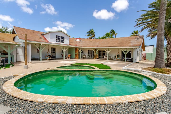Spacious 2br 2ba Oasis With Pool 8 Min Eagle B - Aruba