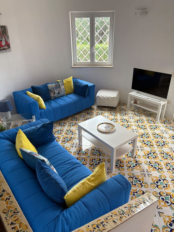 Family Villa & Amazing Sea Views And Shared Pool - Bonifati