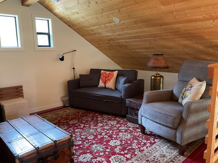 "Le Garage" Getaway In Mendocino! - Mendocino, CA