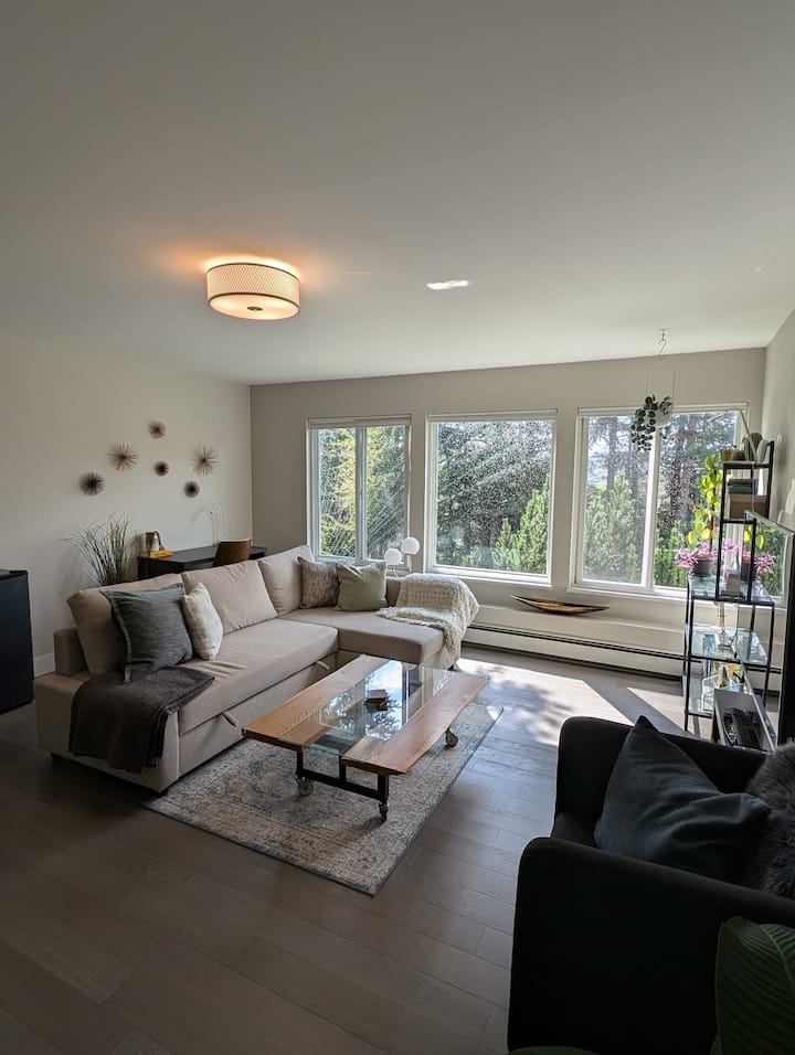 Charter Hill Forest Suite - Coquitlam