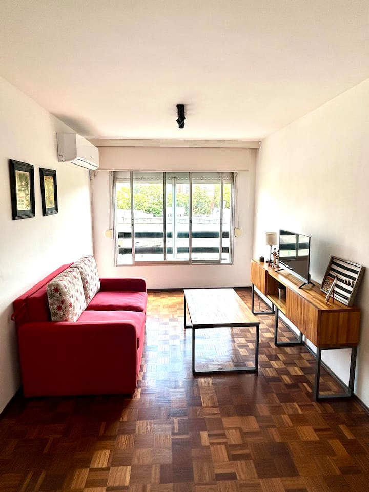 Luminoso Apartamento En Palermo - Montevideo