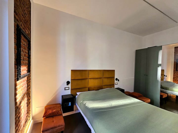 Eannasuite In Scalo Porta Romana _ Prada_ - Milan