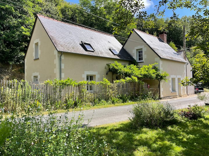 Maison Tout Confort Au Calme Pour 6 à 8 - Langeais