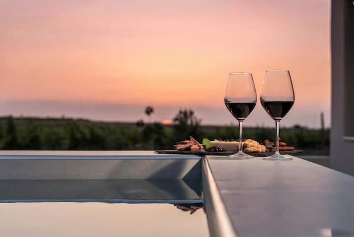 Serene Escape - Peaceful Jacuzzi Villa - Oia