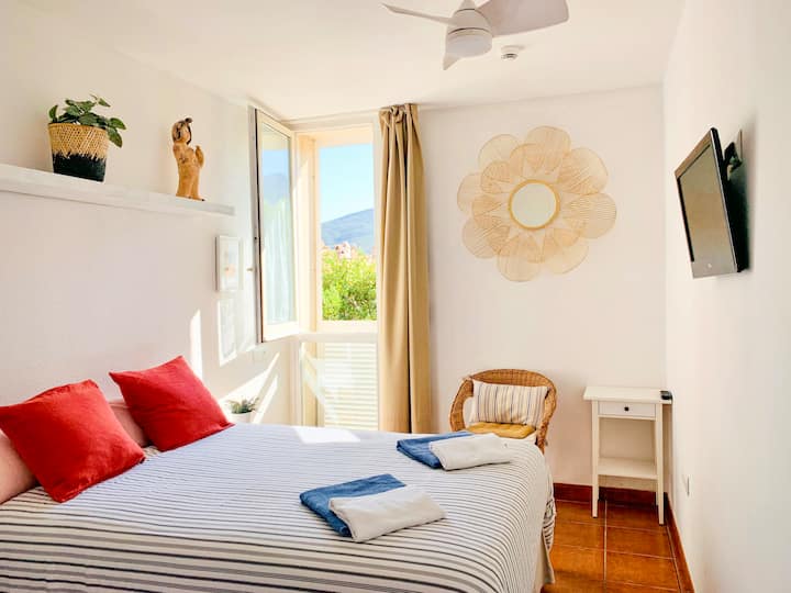Beky Room Chambre Climatisée/ Bain Privé/5m Plage - Cadaqués