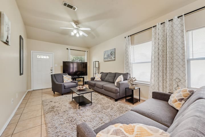 Modern Cozy 3br2ba Duplex Near At&t Stadium - Arlington, TX