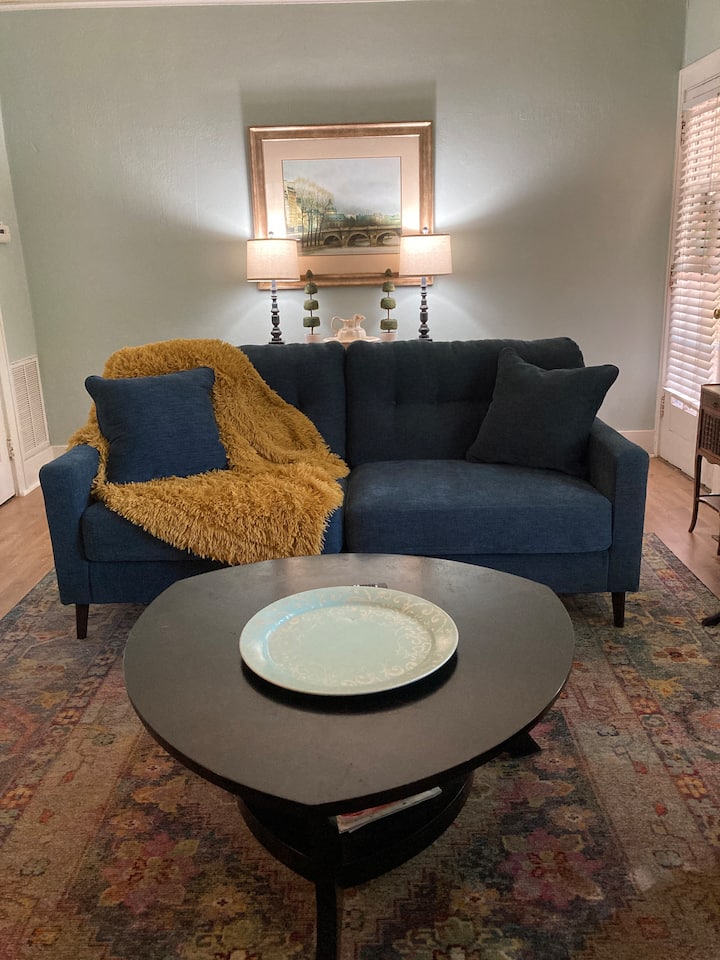 Boxwood Cottage Suite 420 - Joplin, MO