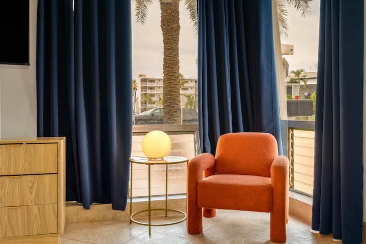 Walking On Sunshine ~ 3 Min To Beach - Clearwater Beach, FL