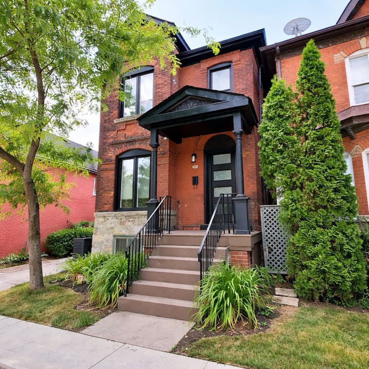 3br+loft | Pet Friendly | Near Hospital |Fireplace - Hamilton