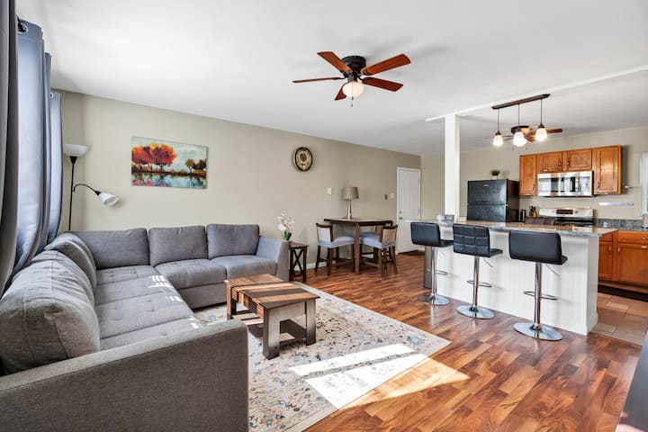 Charming Entire Ranch Home With Free Parking - Castlewood State Park, Ballwin