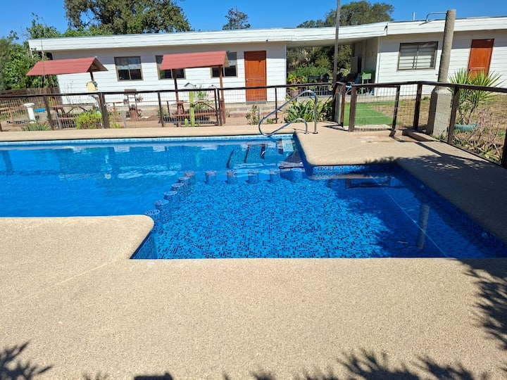 Piscina Con Quincho Por El Día - Limache
