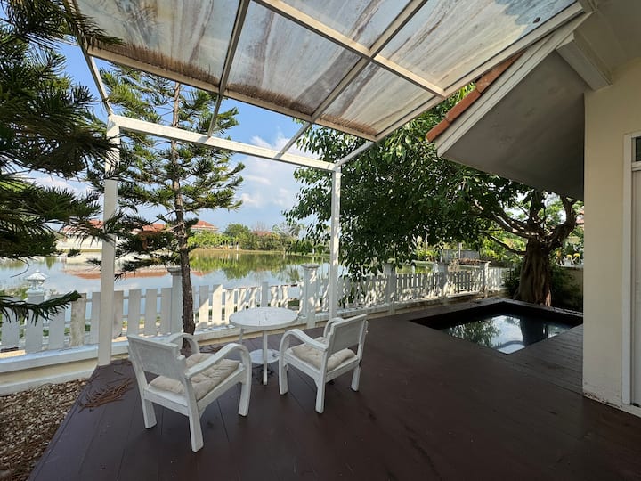 Villa 95 Lakeview San Kamphaeng - Saraphi