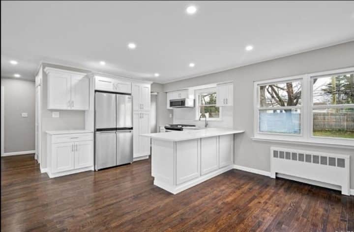 Cozy Quiet Comfort - Roslyn, NY