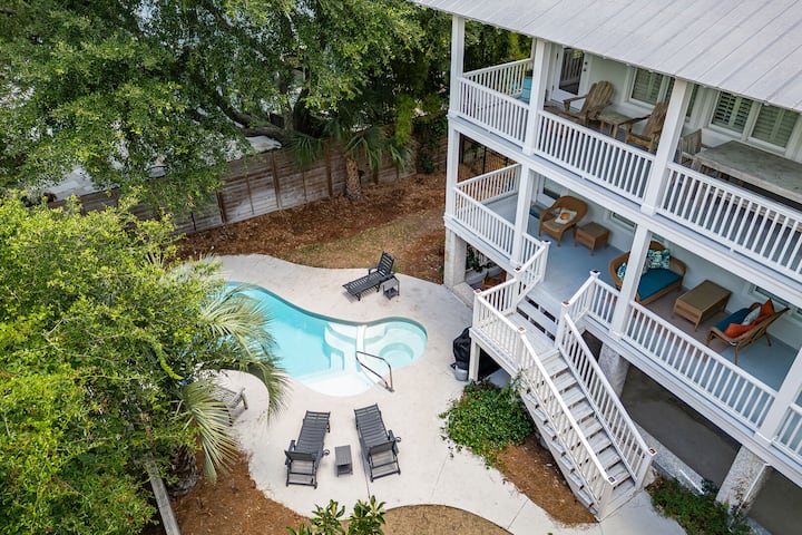 Tybee Oasis | Private Pool, Porch, & Beach Access - Tybee Island, GA