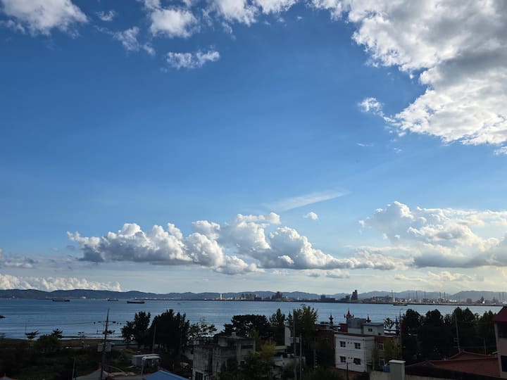 6~16인까지,단체,독채,가족여행
하루한팀 단독!
뷰 맛집!
연박 할인!
야외바베큐가능 ! - Gyeongju-si