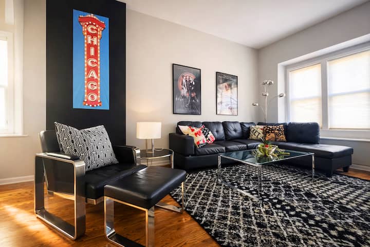 Modern Chicago Movie Themed Apt - Lincoln Park - Chicago