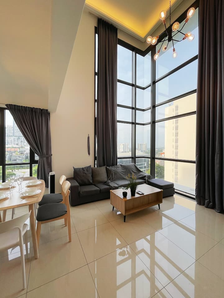 Cozy & Warmy Duplex 3b2br At Cyber (Infinity Pool) - Cyberjaya
