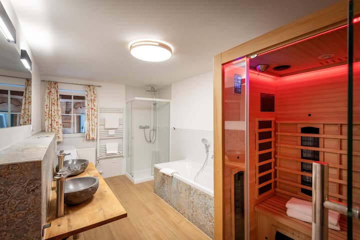 For 6 | Family Friendly | Balcony | Playroom - Tirol