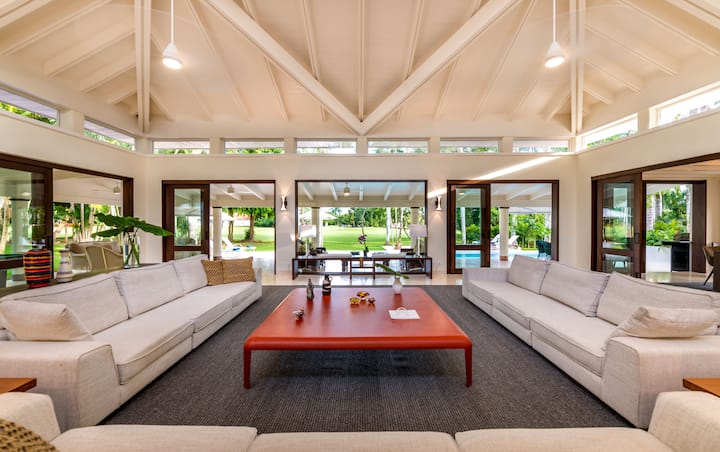 19th Hole - La Romana