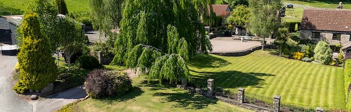 3 Cottages Sleep 16 & Event Room - Ross-on-Wye