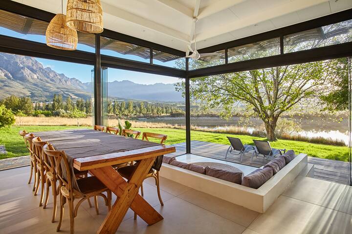 Eco Home - Lake & Mountain View - Western Cape