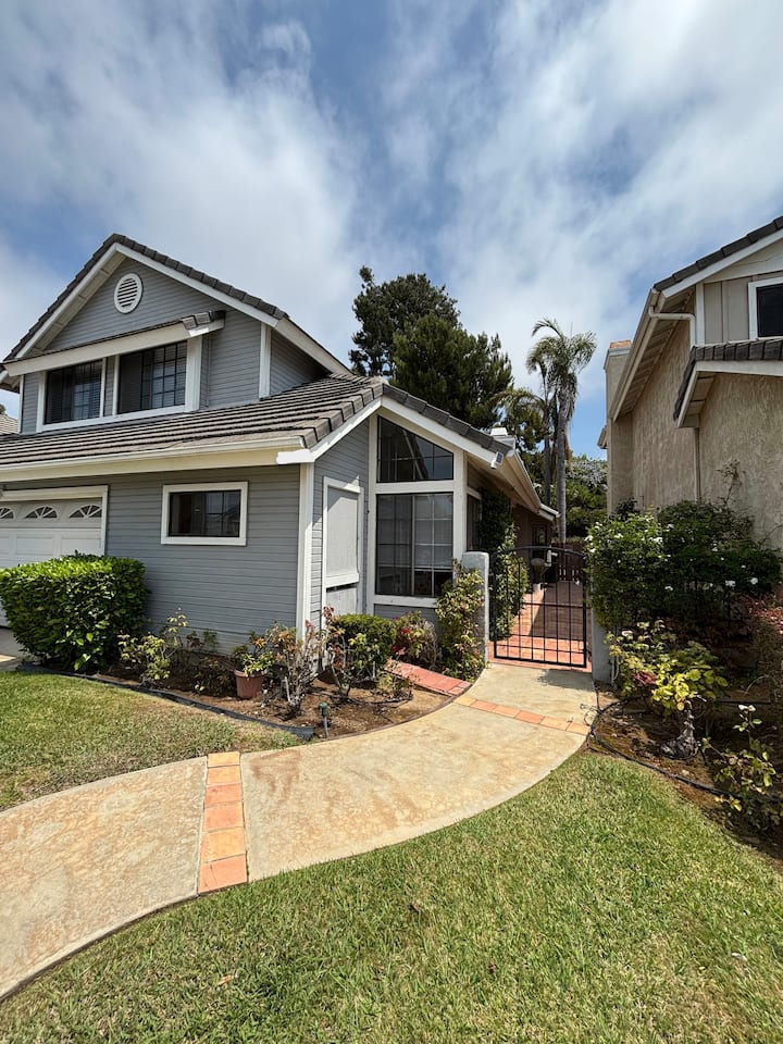 Coastal Retreat In Gated Community! 3br/2.5 Bath - カールスバッド, CA