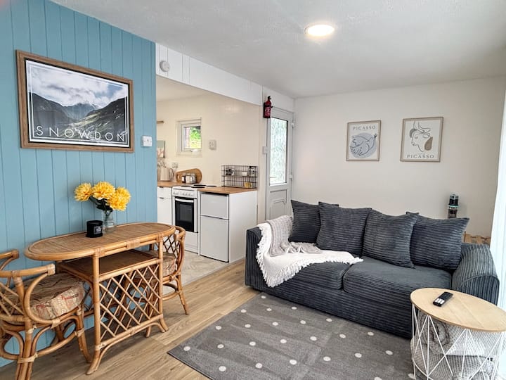 • Snowdon Drive Chalet • Glan Gwna Holiday Park - Anglesey