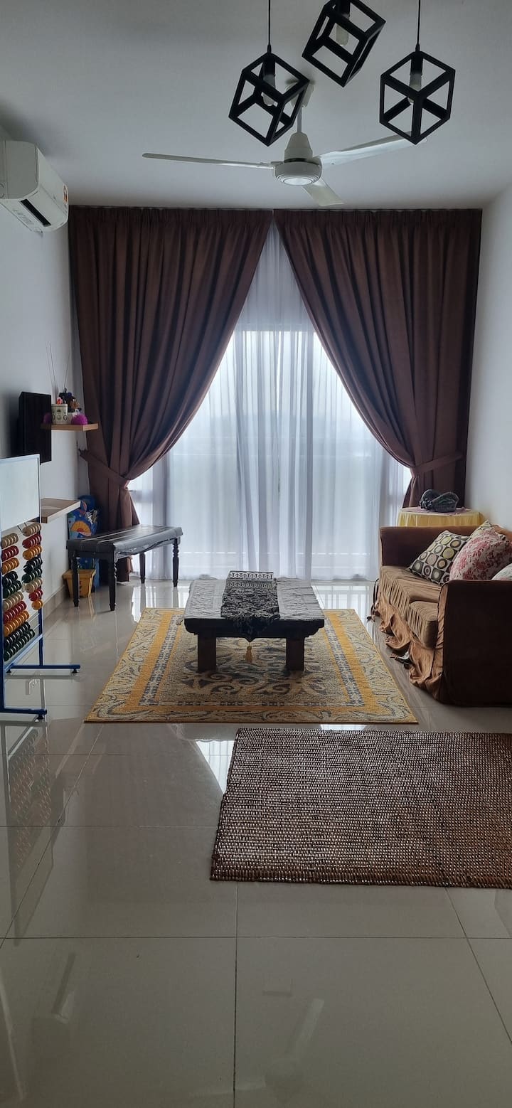 3bedrooms. 2 Toilets. - Cyberjaya