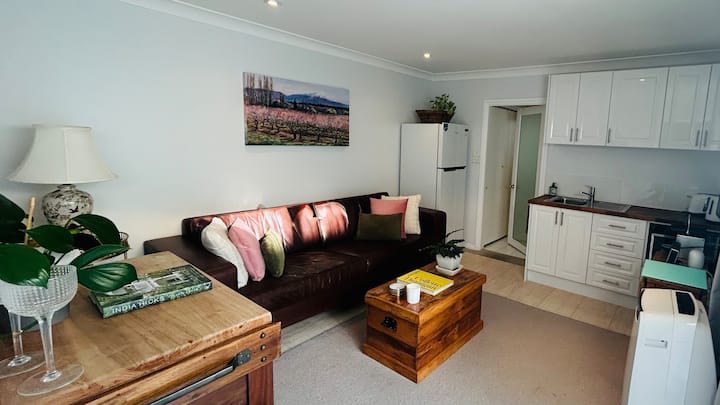 Boutique Garden Cottage Sydney - Burwood
