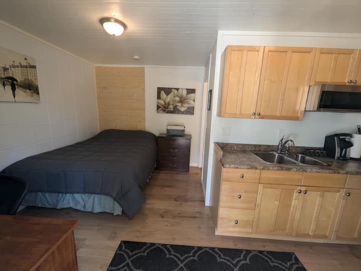Warm, Welcoming And Inviting - Nanaimo