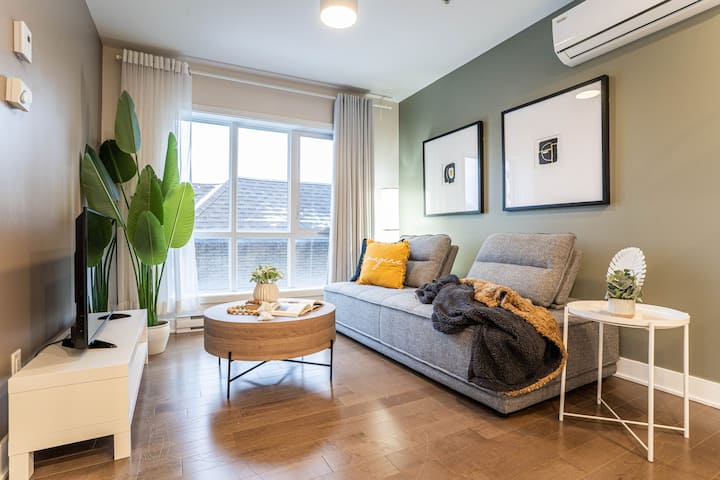 Luminous Airy Scenic 2br W/gym, Parking,dt&airport - Lasalle