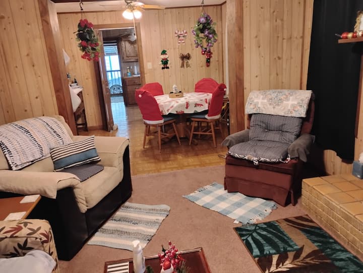 Brs Cabin - Bond, MS