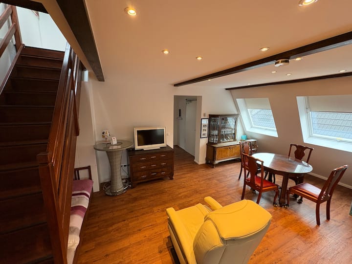 2,5 Zimmer Maisonette-wohnung - Düsseldorf