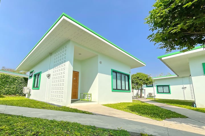 1 Nigh บ้านขนาด 6*6 เมตร - Thailand