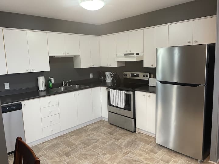 Cosy 2 Bedroom Mini Home - Labrador City