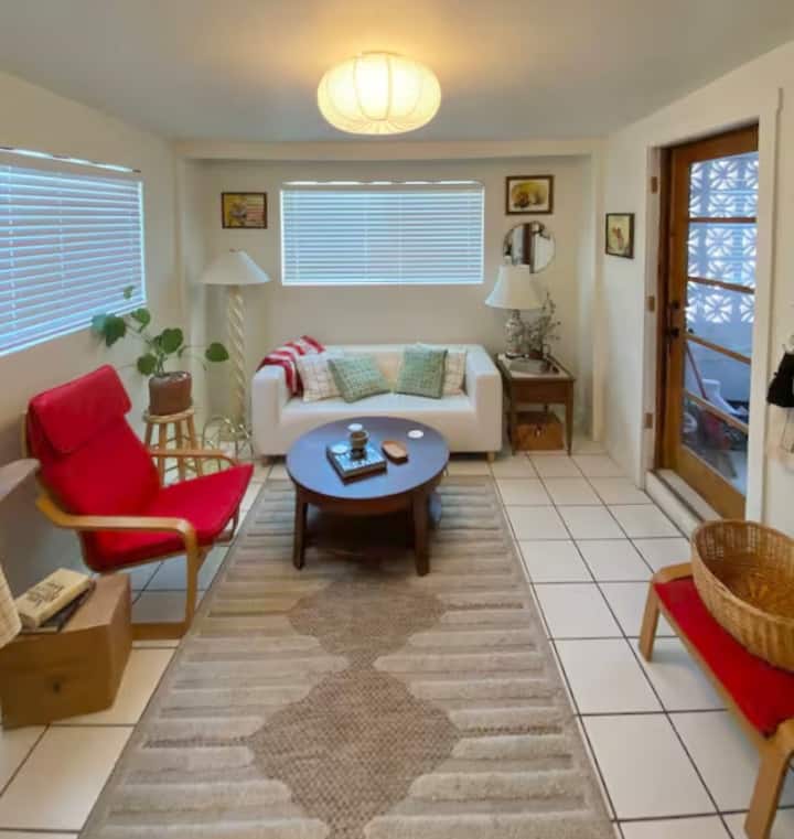 Charming 2 Bedroom Guesthouse - Tucson, AZ