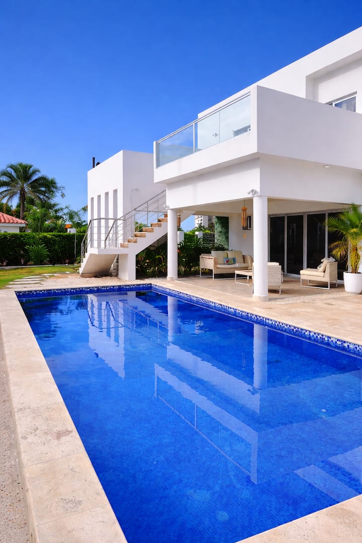 Villa Del Sol – Elegant Tropical Luxury Retreat - La Romana