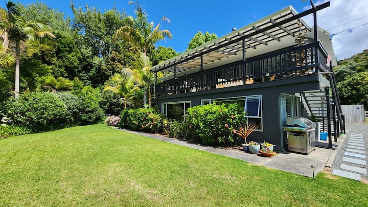 The Blue Breeze @ Gems Escape - Tutukaka