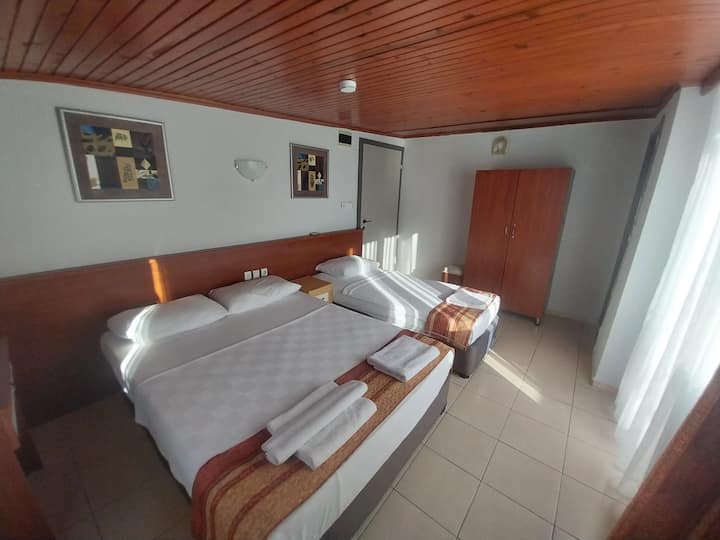 Triple Room With Breakfast - 凱梅爾