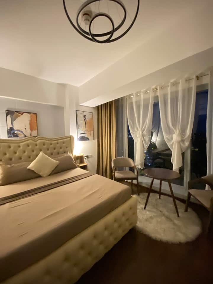 Elegantcondotel@aeontowers/queenbed/1min-ayalamall - Davao City