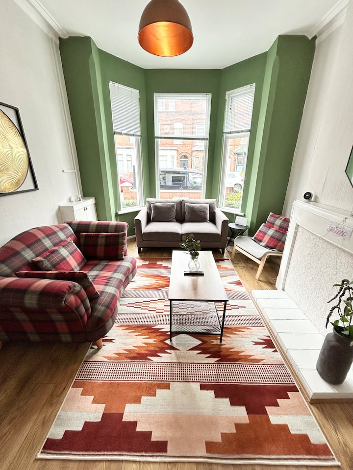 Home For Your Belfast Escape / Season Discounts! - Belfast