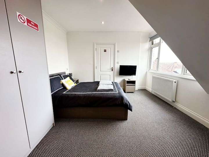 Stylish Modern, Private Flat, 15 Mins To London - Wembley Stadium