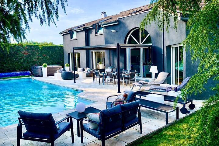 *Sky View* Cinema & Spa & Piscine - Clermont-Ferrand