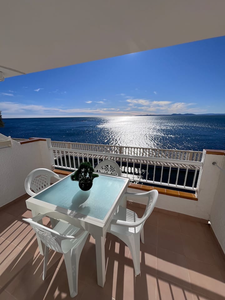 Bel Ppartement Première Ligne De Mer + Piscine - Cadaqués