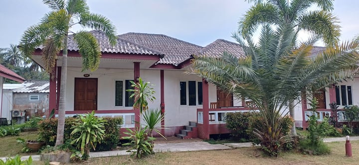 Salamat Hillside S07 - Ko Lanta