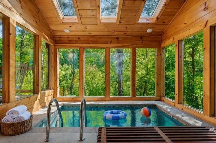 Countryside Comfort By Ghosal Luxury Lodging - Sevierville, TN