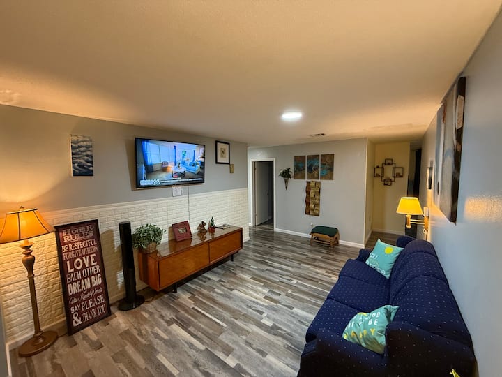 3br Comfort Home Wt Hottub, Wifi.  ‘N’ Smartv - Midwest City, OK